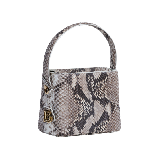 Vanna - THE LEGENDARY EXOTIC SKIN SINCE1937